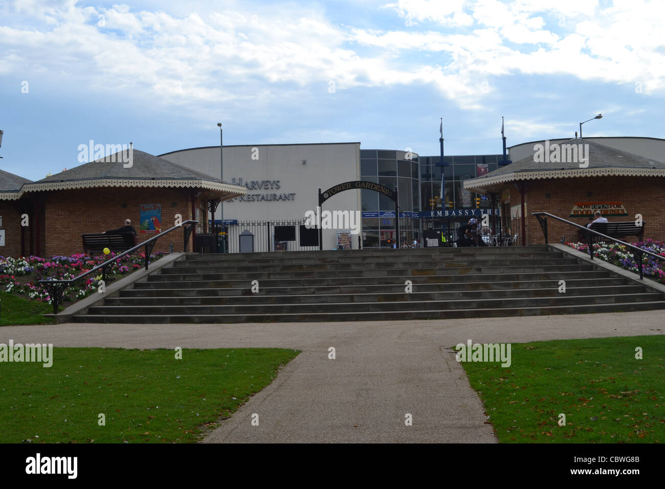 Embassy theater hi-res stock photography and images - Alamy