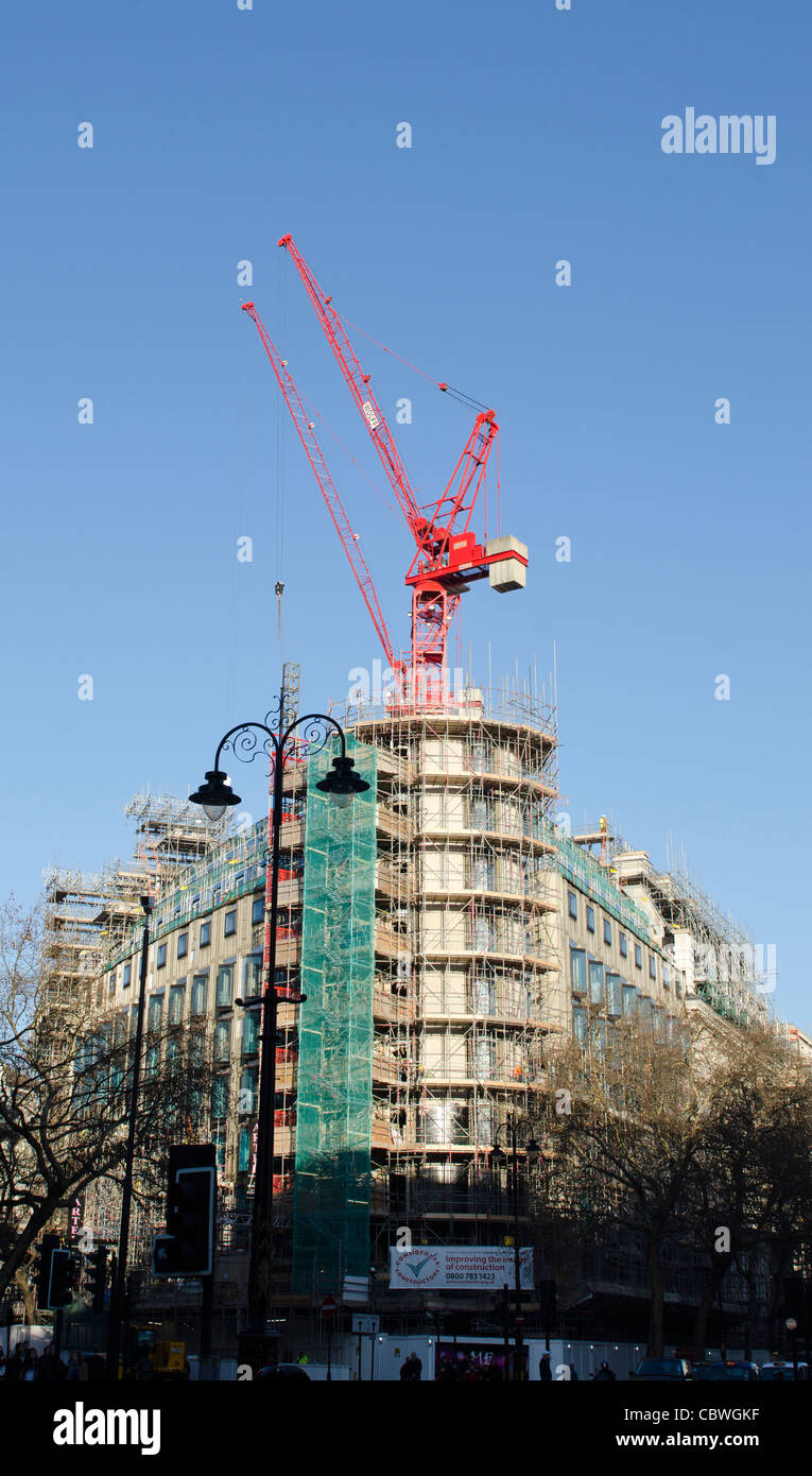 Strand london building hi-res stock photography and images - Alamy