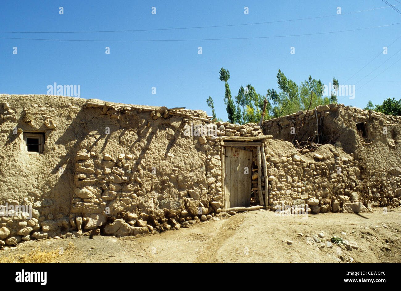 Simple mud and stone kurdish house hi-res stock photography and images ...