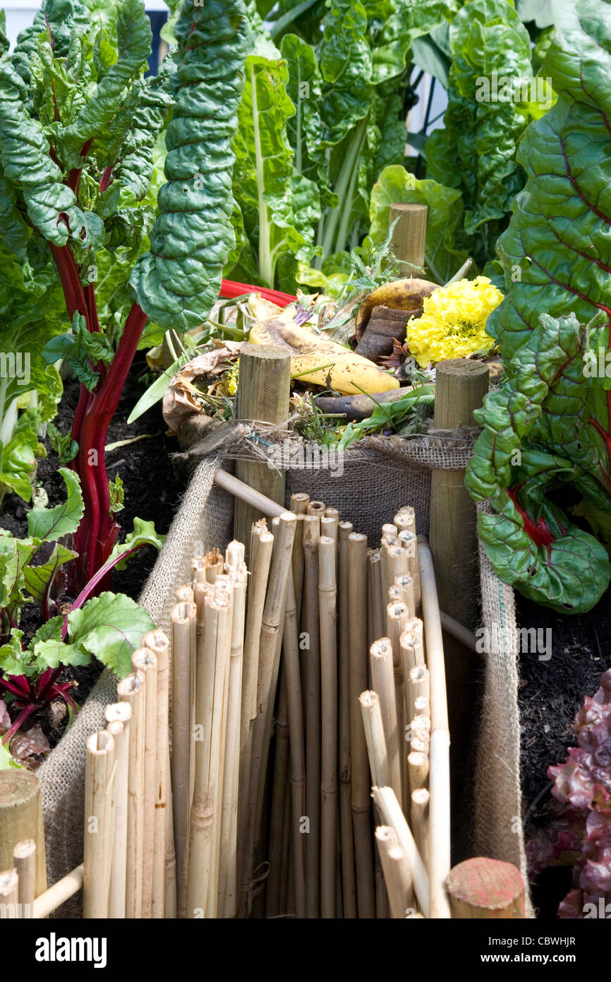 Keyhole garden hi-res stock photography and images - Alamy
