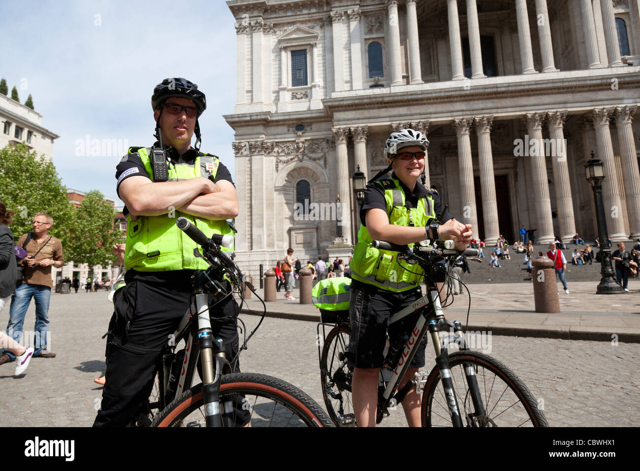 Police woman bicycle hi-res stock photography and images - Alamy