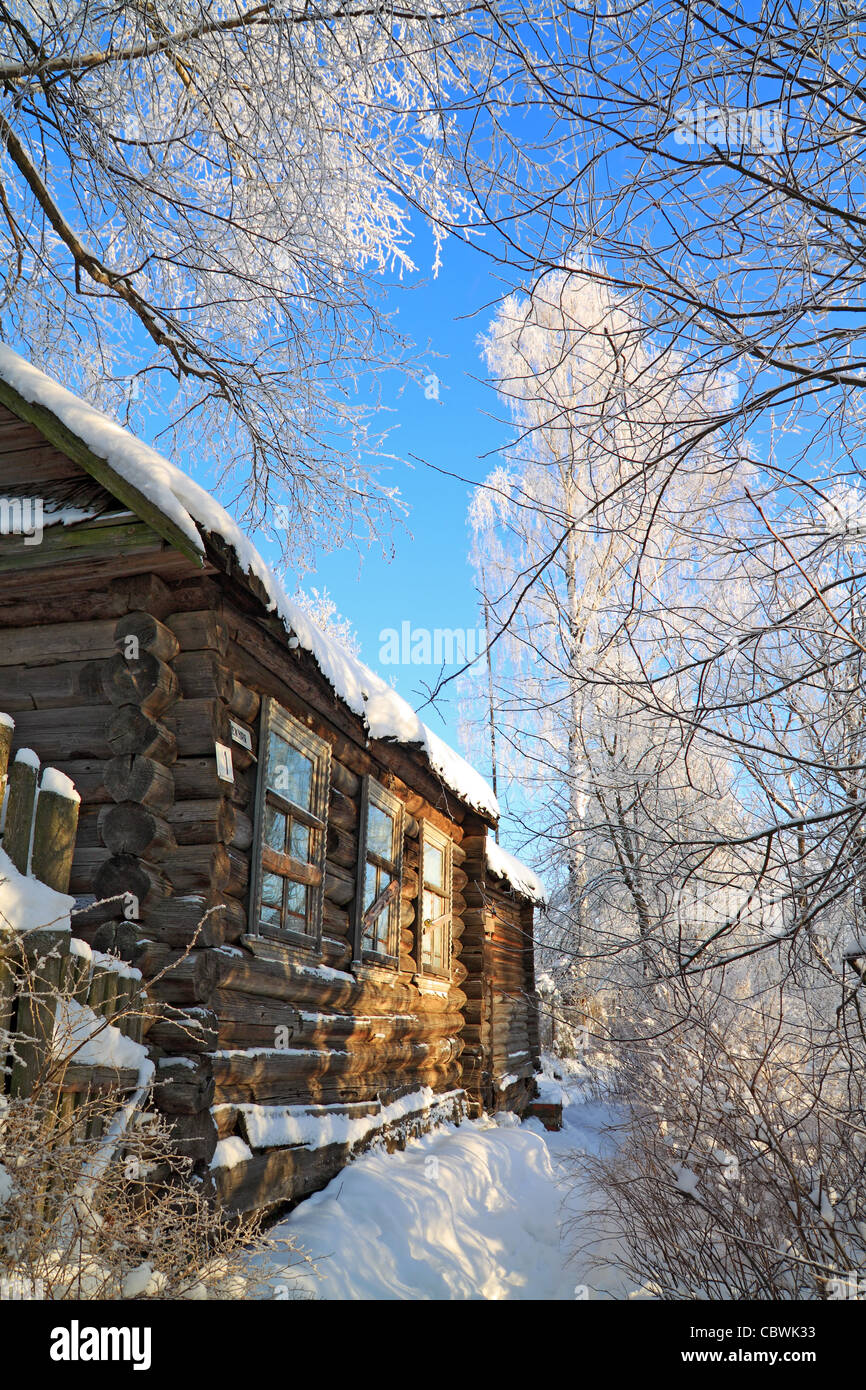 Old farmhouse in snow in hi-res stock photography and images - Alamy