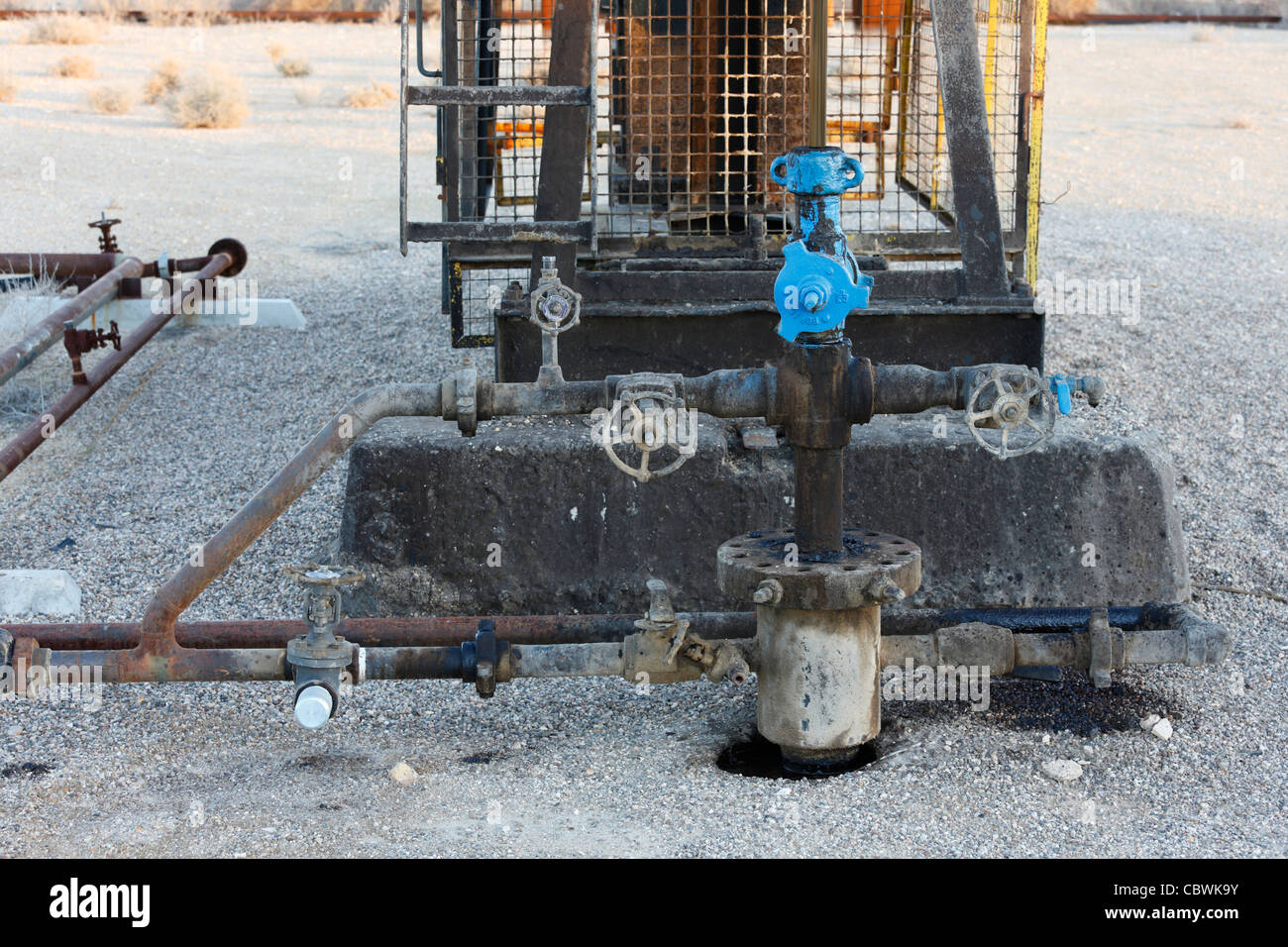 Well head and pump hi-res stock photography and images - Alamy