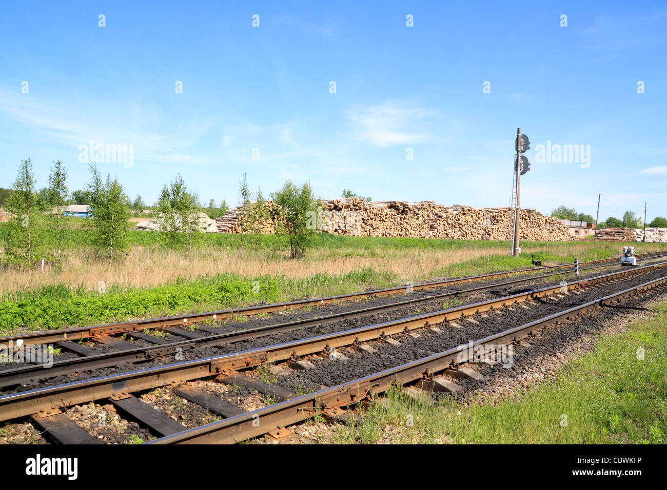 Railway track merging hi-res stock photography and images - Alamy