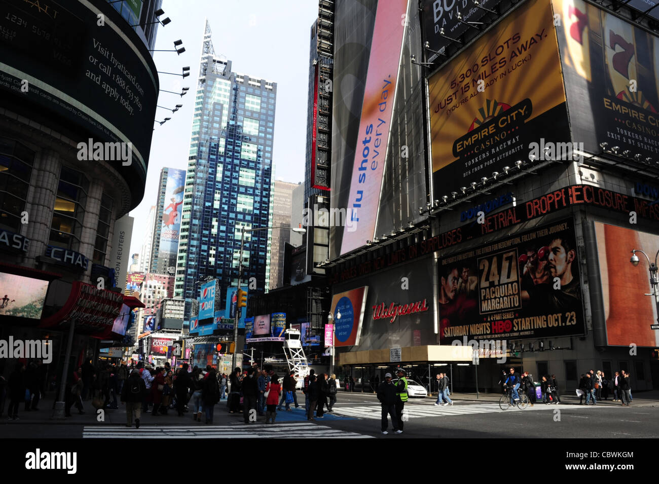 Buildings many tall modern architecture skyscrapers rising street sides ...