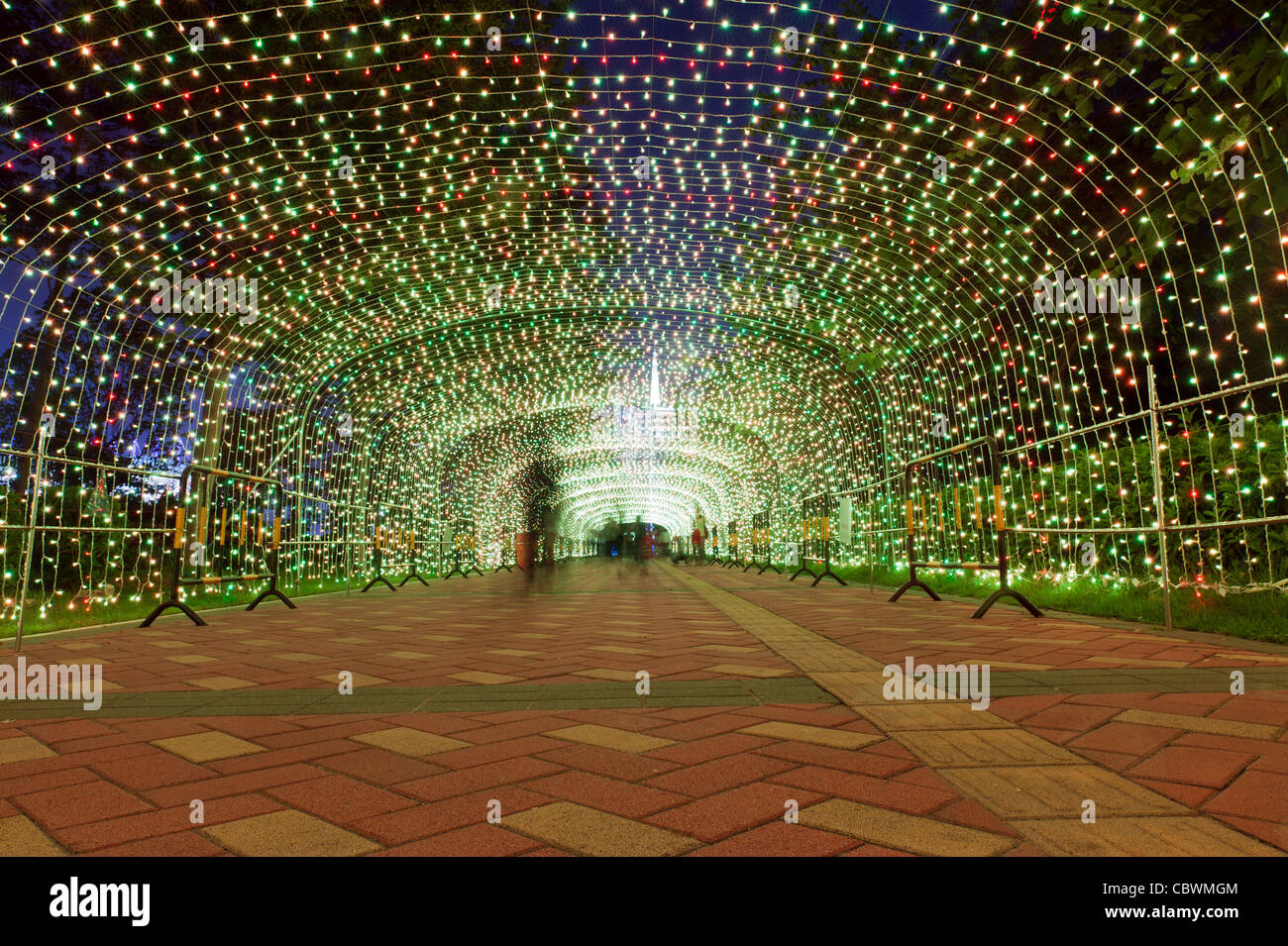 Overhead arch hi-res stock photography and images - Alamy