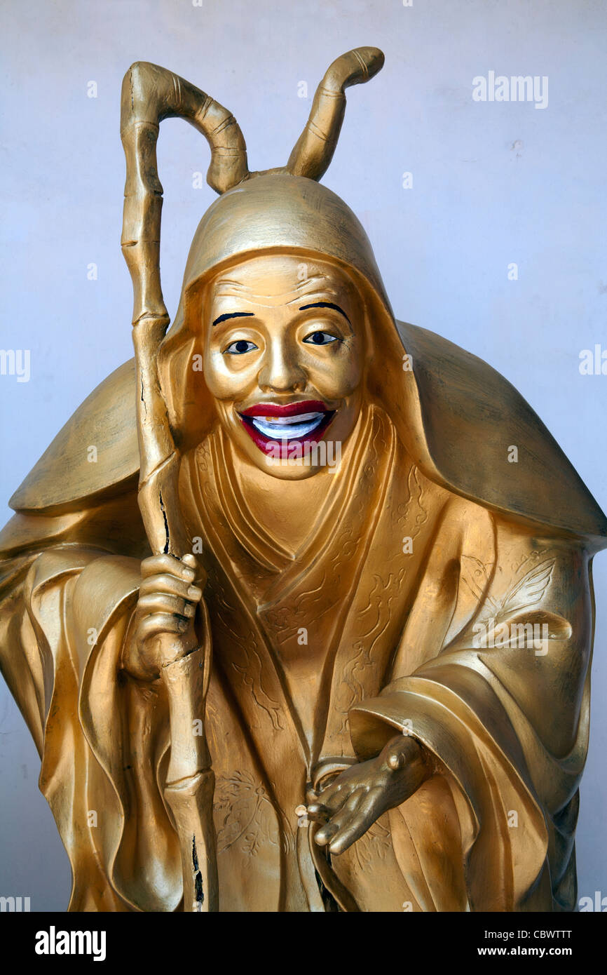 Gold painted Buddha with hand held out begging Ten Thousand Buddhas ...