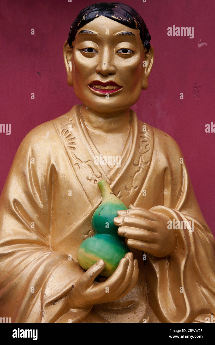 Gold Painted Buddha High Resolution Stock Photography and Images - Alamy