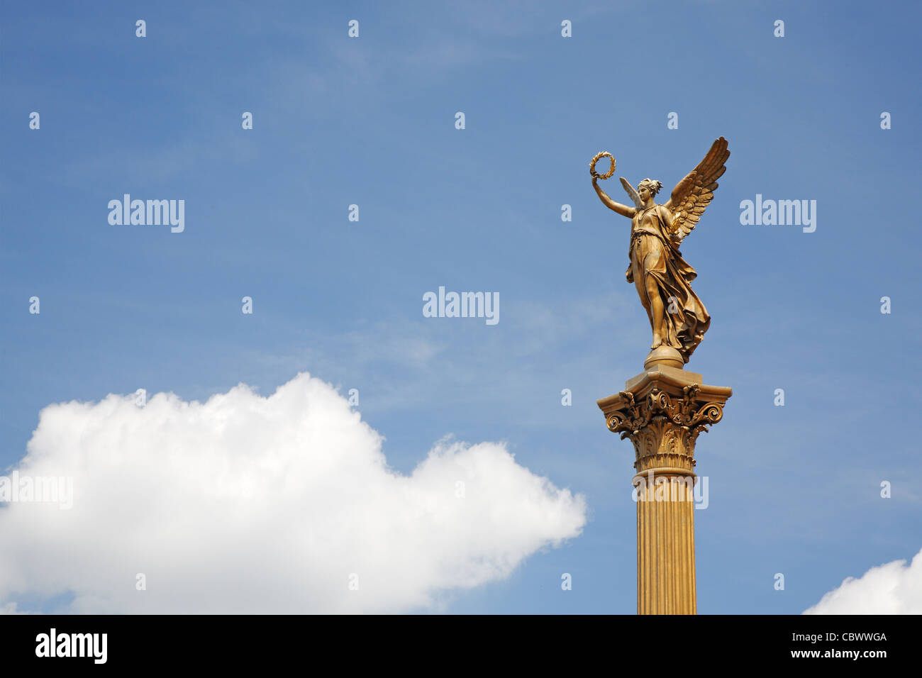 Prague golden statue hi-res stock photography and images - Alamy