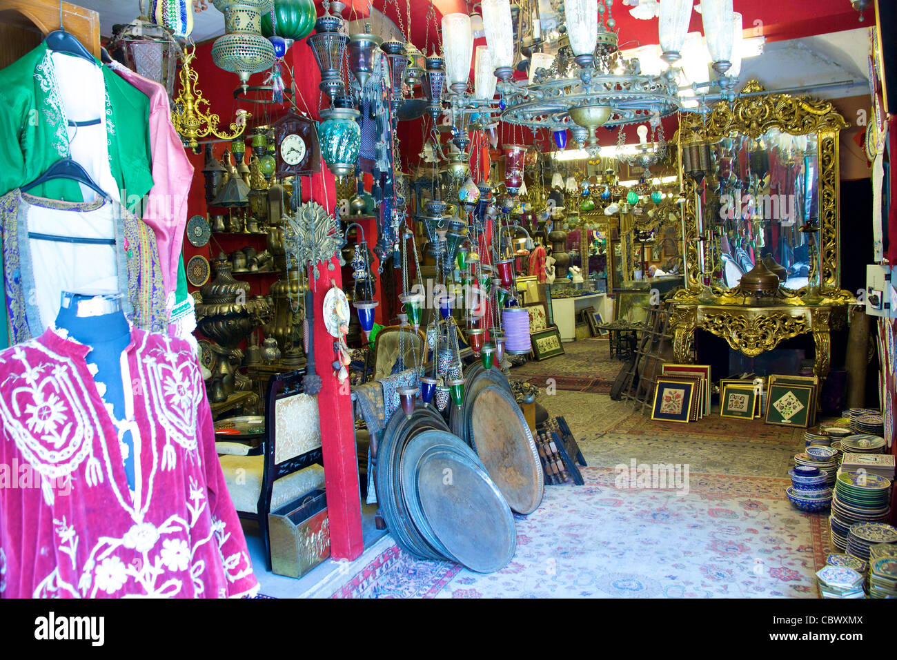 Bazaar in istanbul ottoman hi-res stock photography and images - Alamy