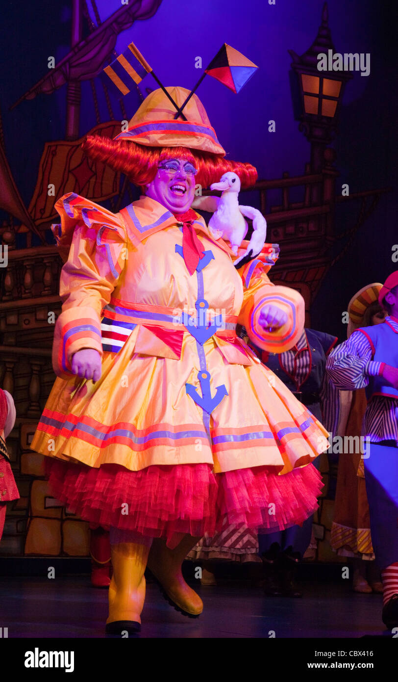 Dick Whittington Panto with Eric Potts as Dame, the Baker's Wife, at ...