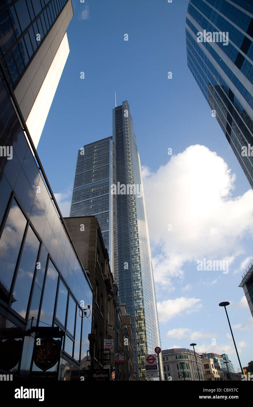Heron Tower designed by architects Kohn Pedersen Fox, City of London ...