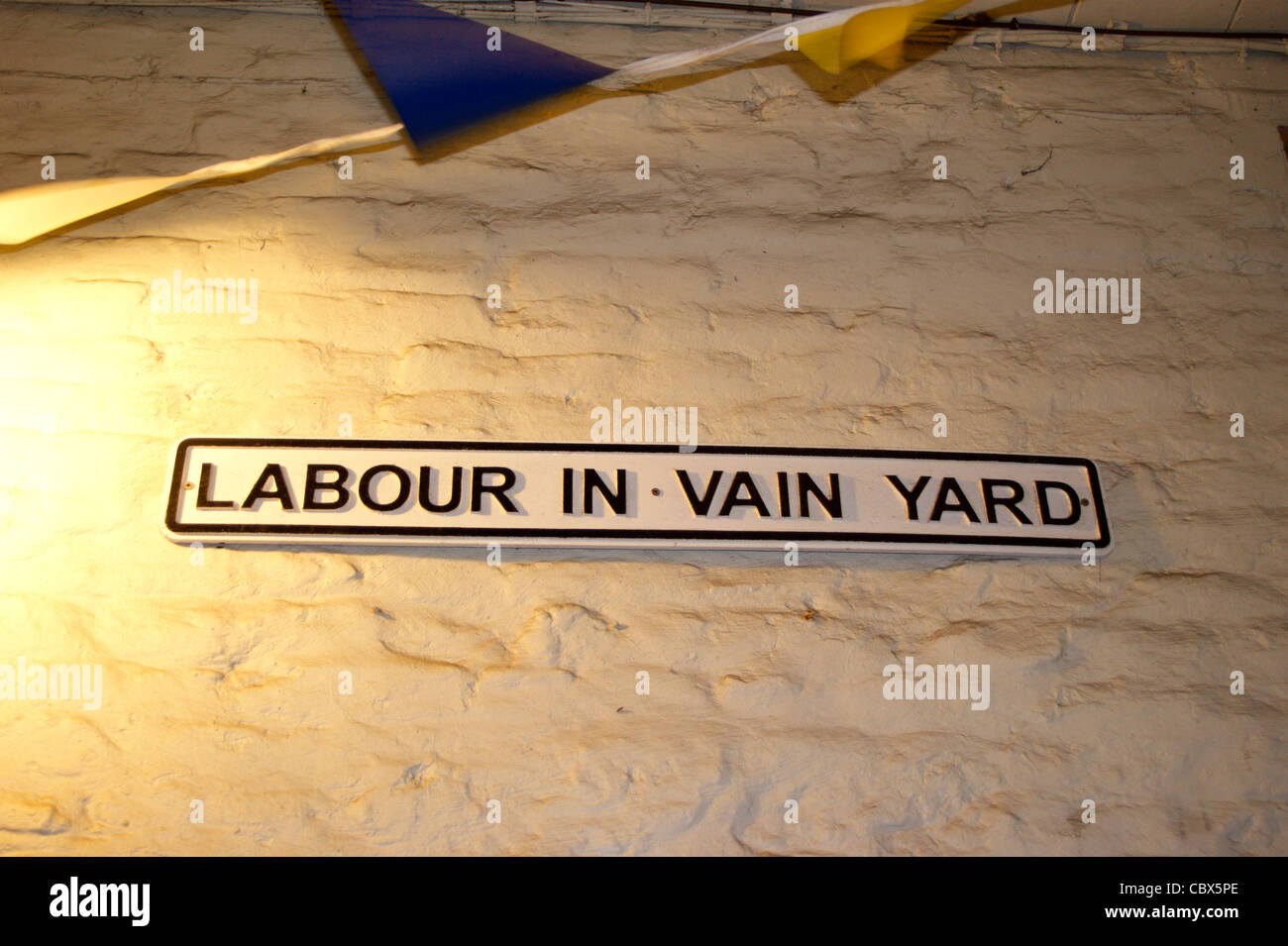 Cast iron street sign hi-res stock photography and images - Alamy