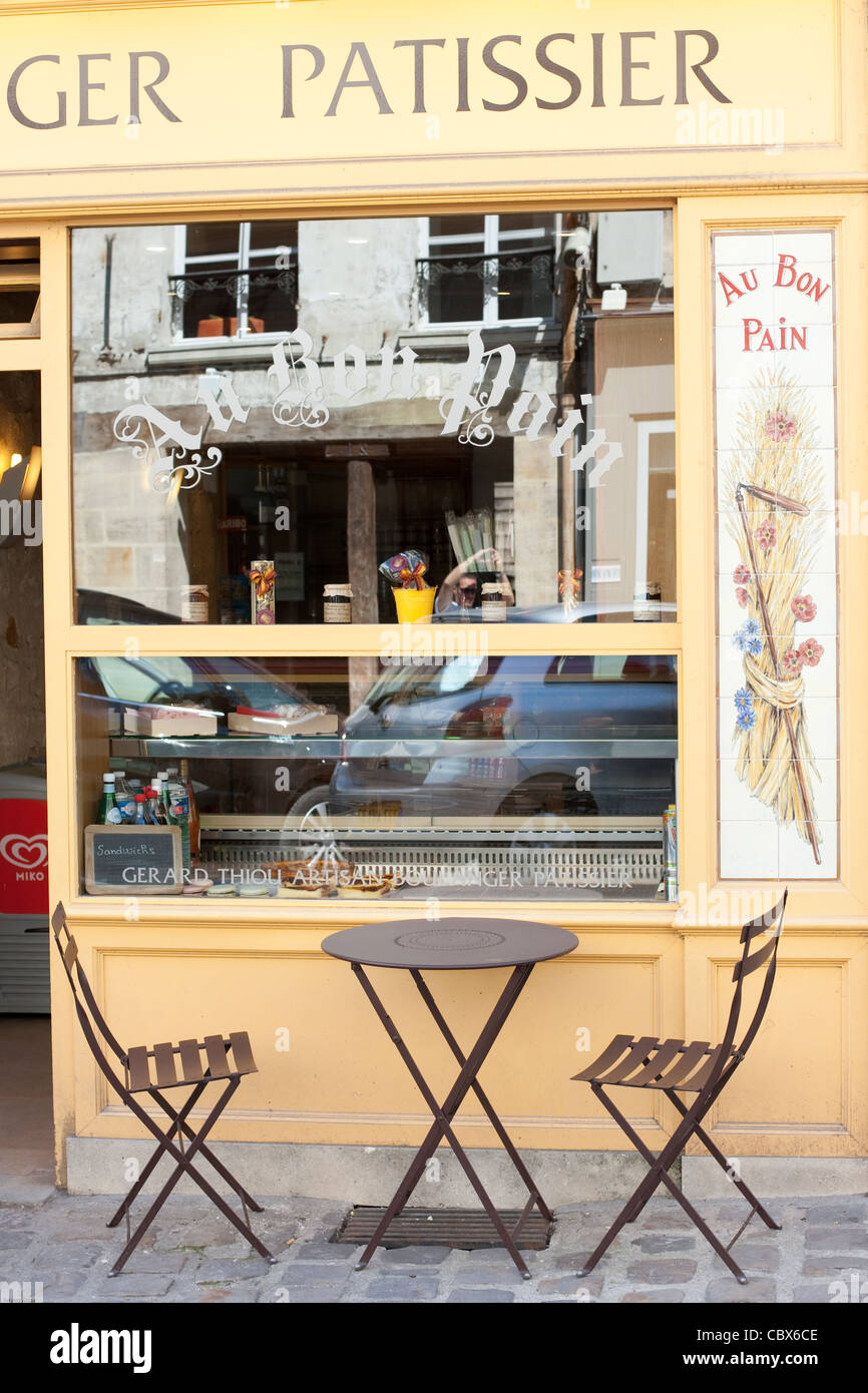 Patissier hi-res stock photography and images - Alamy