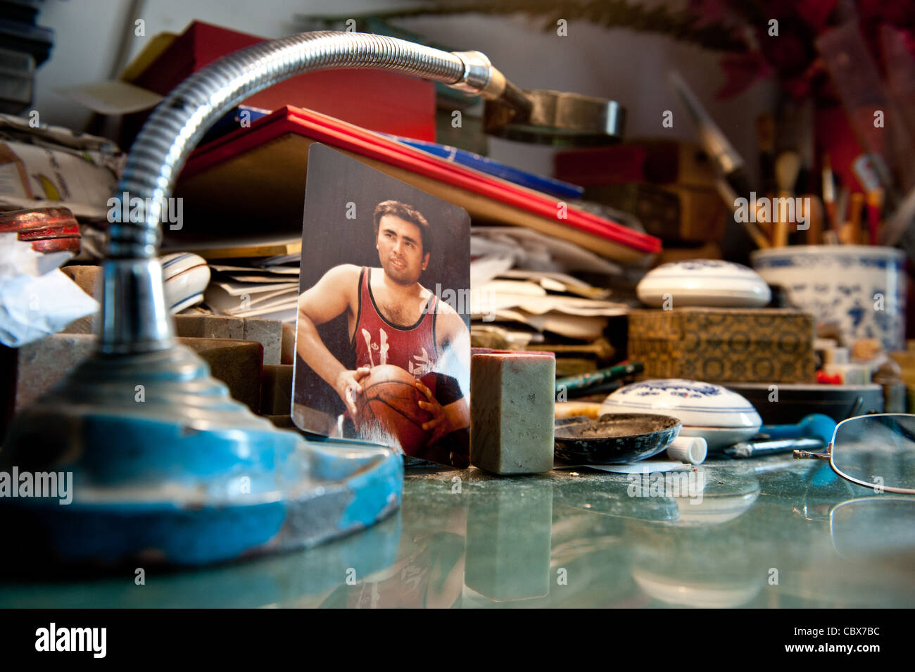 Chop carvings hi-res stock photography and images - Alamy