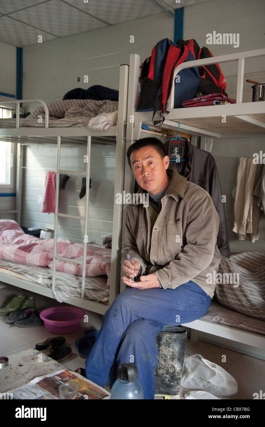Dormitory Bunk Beds Stock Photos & Dormitory Bunk Beds Stock Images - Alamy