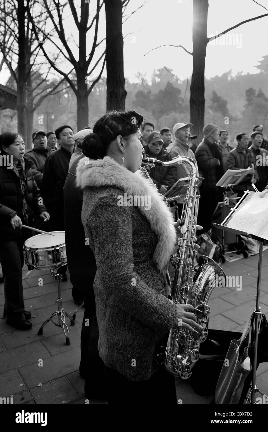 Sax female player Black and White Stock Photos & Images - Alamy
