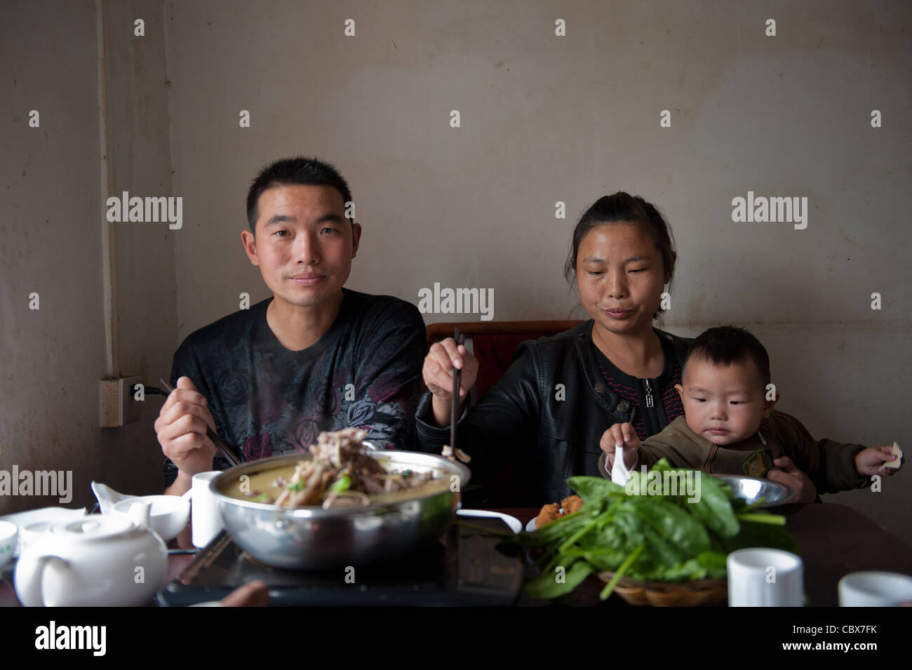 Chinese baby family restaurant hi-res stock photography and images - Alamy
