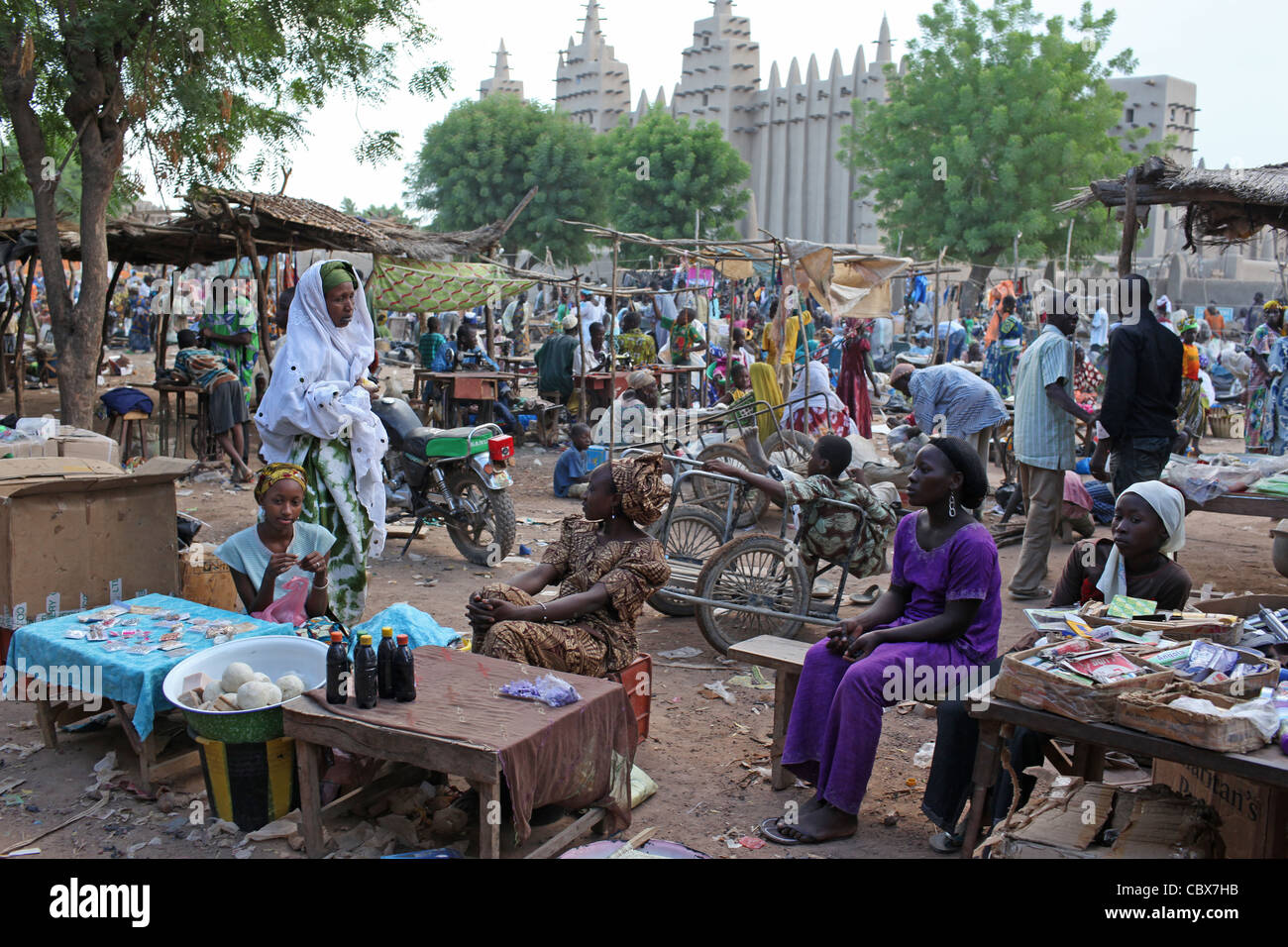 Market of Djenne, Mali, Africa. Grand Mosque of Djenne in the ...