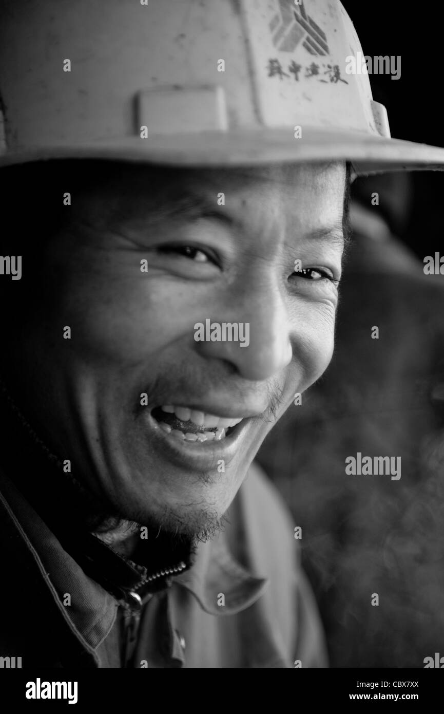 Chinese migrant worker Black and White Stock Photos & Images - Alamy