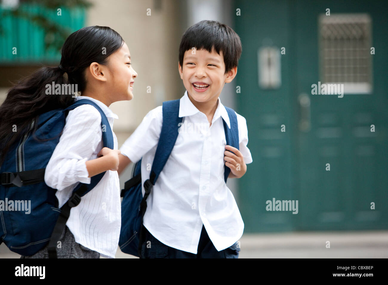 Children coming home from school hi-res stock photography and images ...