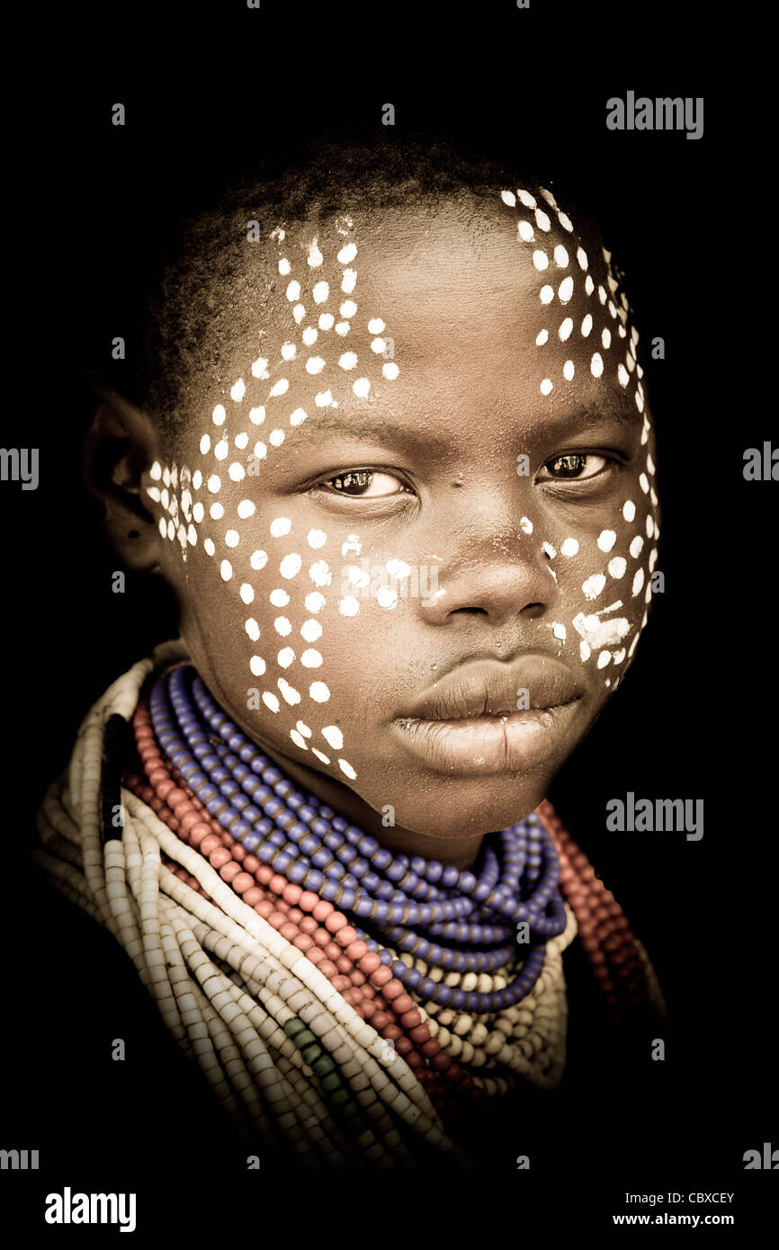 Striking portrait of a Karo Tribes-Girl at the village of Kolcho in the ...