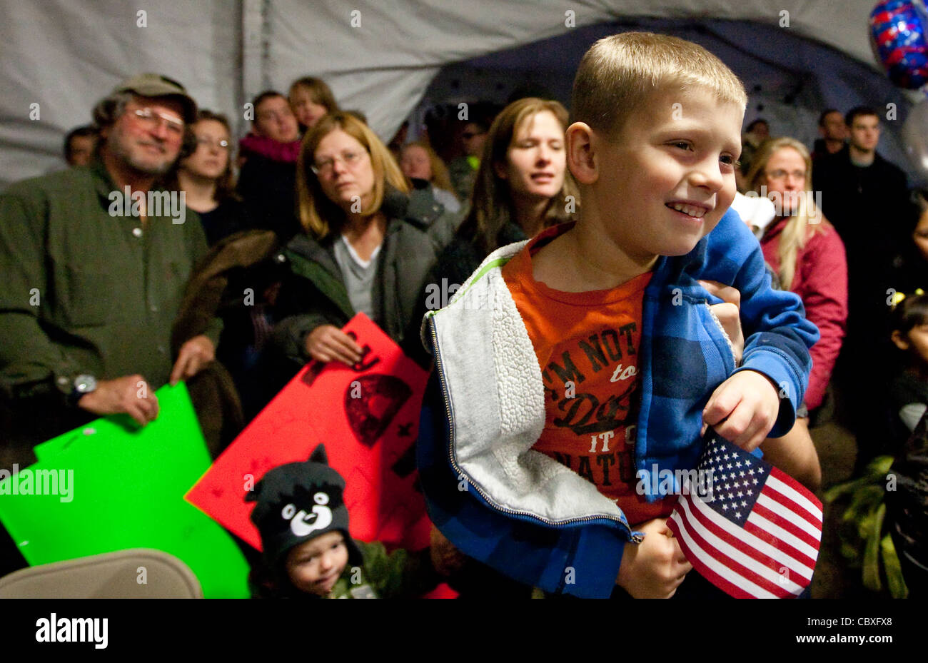 Welcome home ceremony for Iraq war veterans returning from duty to Fort ...
