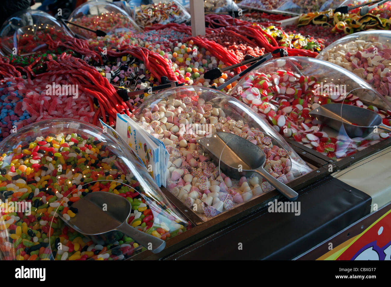 SWEETS FOR SALE AT A SHOPPING MALL IN LONDON UK Stock Photo - Alamy