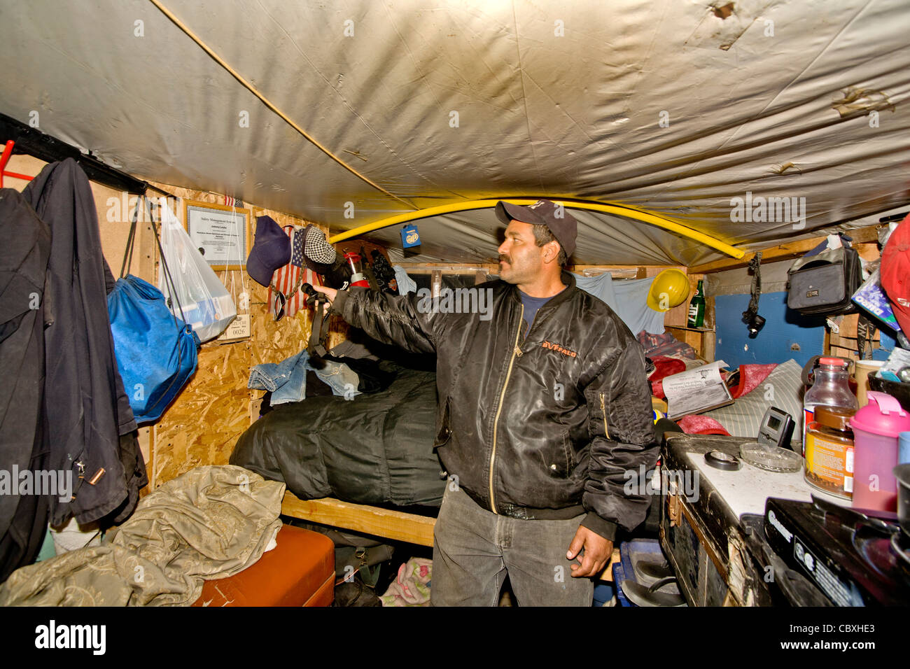 Homeless veterans shelter hi-res stock photography and images - Alamy