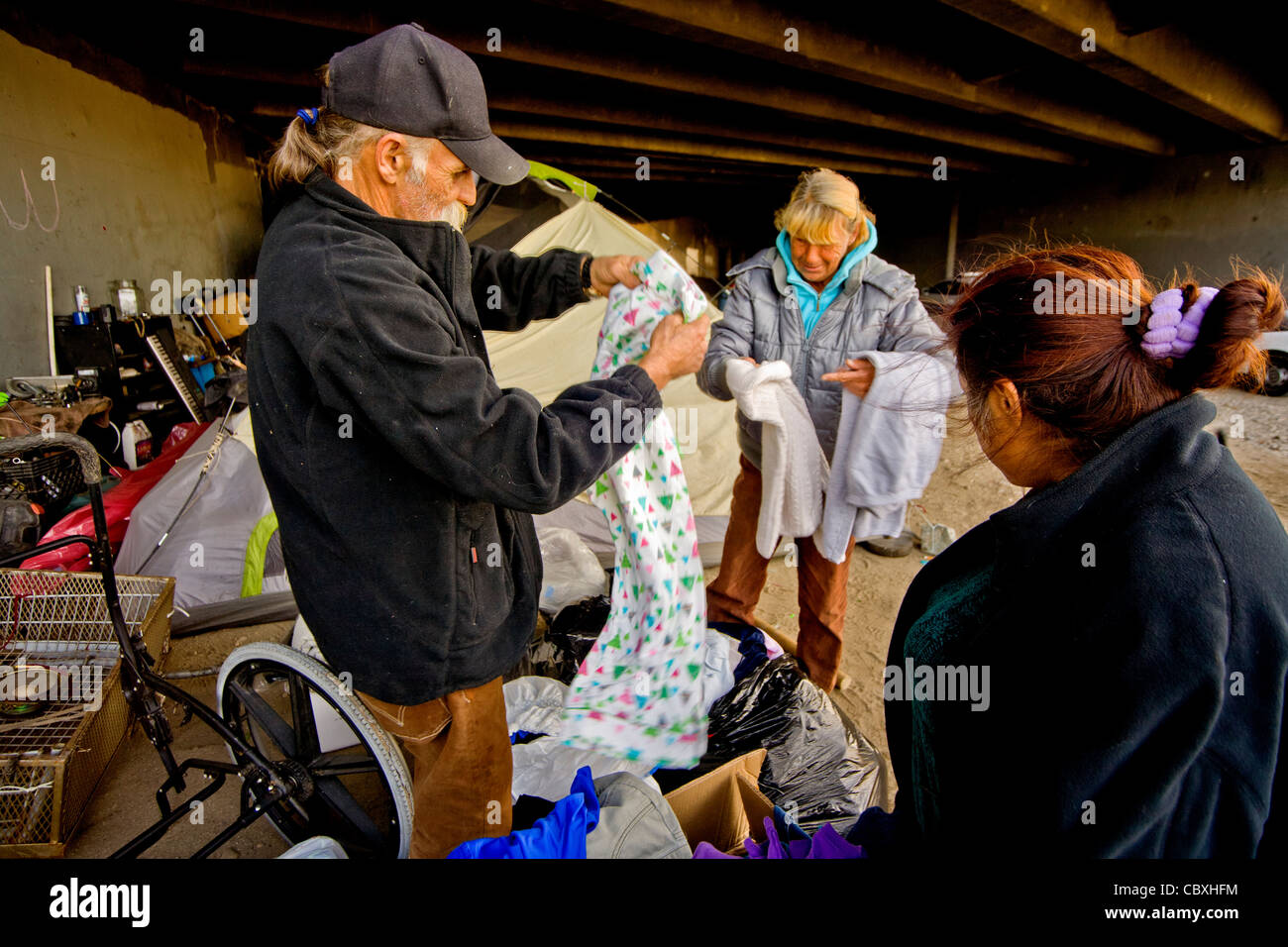 Homeless military veterans live under a Southern California bridge in ...