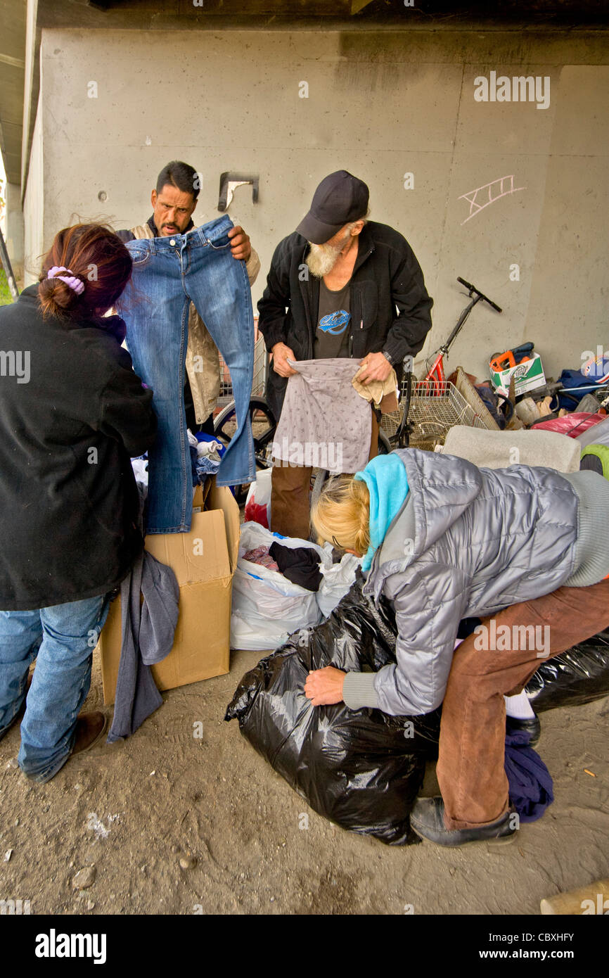 Homelessness shelter hi-res stock photography and images - Alamy