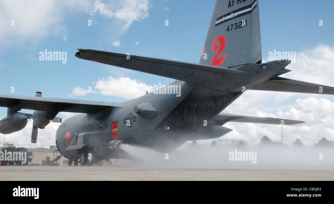 302nd airlift wing c 130 hercules hi-res stock photography and images ...