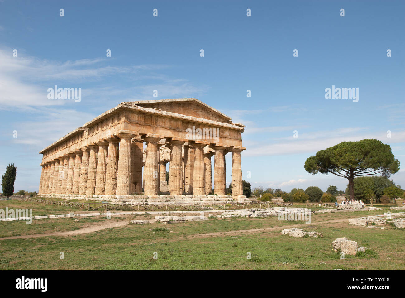Temple fronton hi-res stock photography and images - Alamy