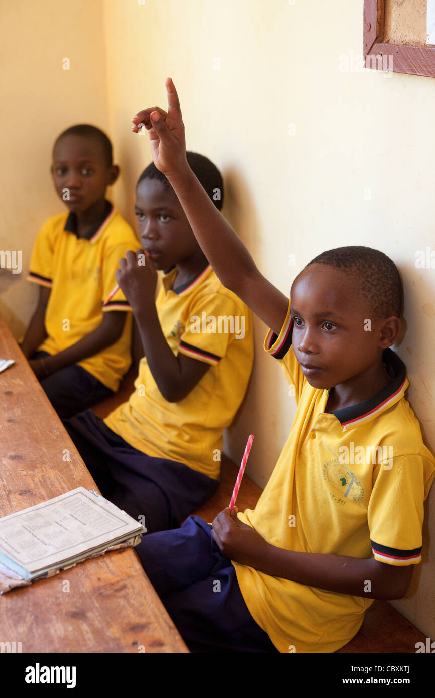 African boy class note hi-res stock photography and images - Alamy