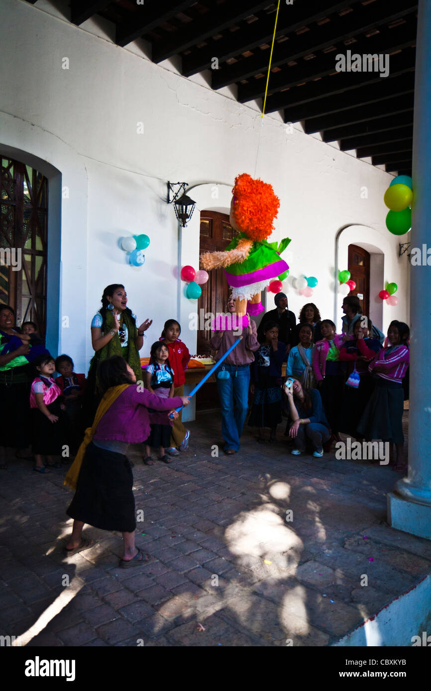 children pinata pinada Stock Photo - Alamy