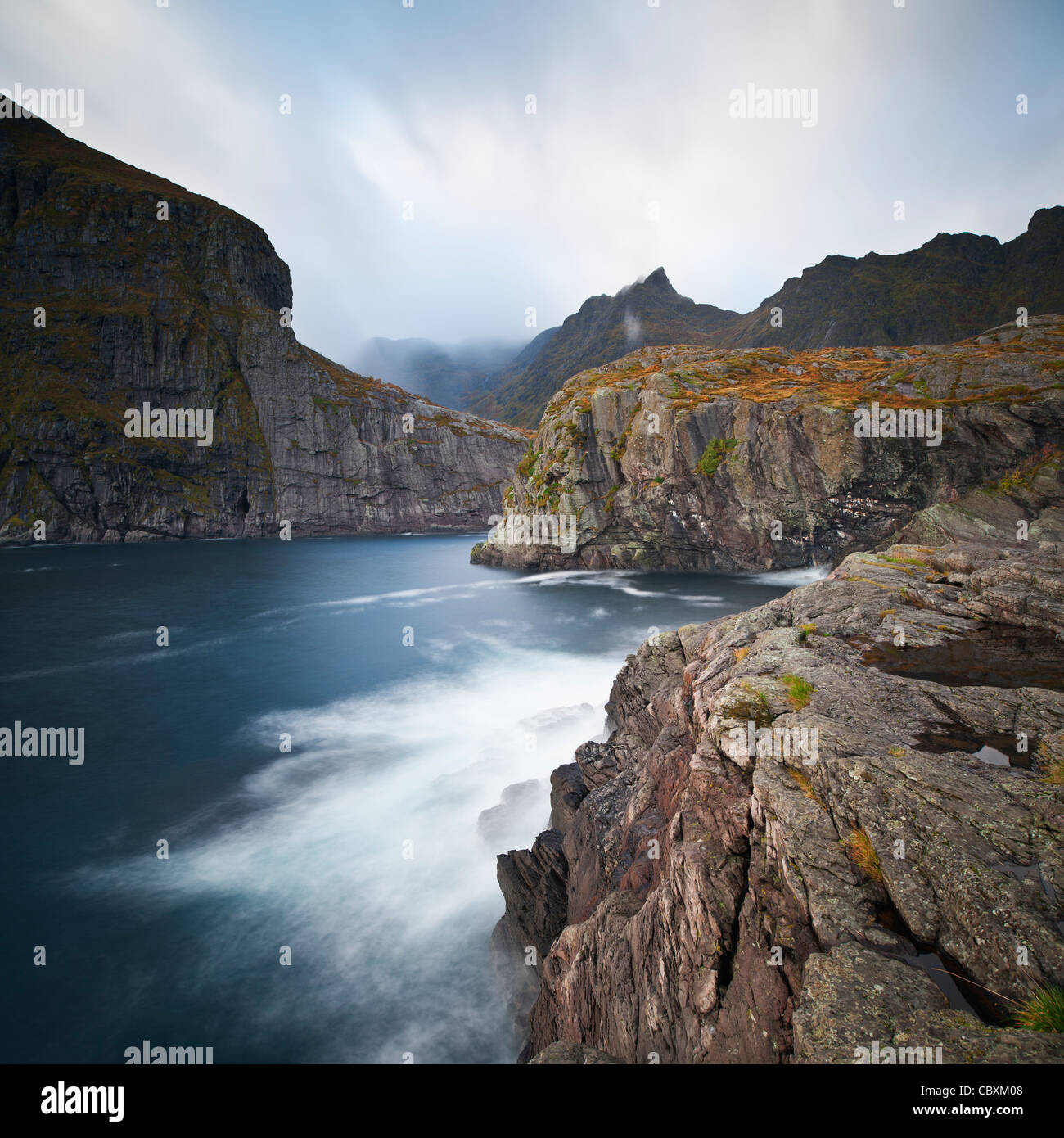 Islands norway rocks cliffs hi-res stock photography and images - Alamy