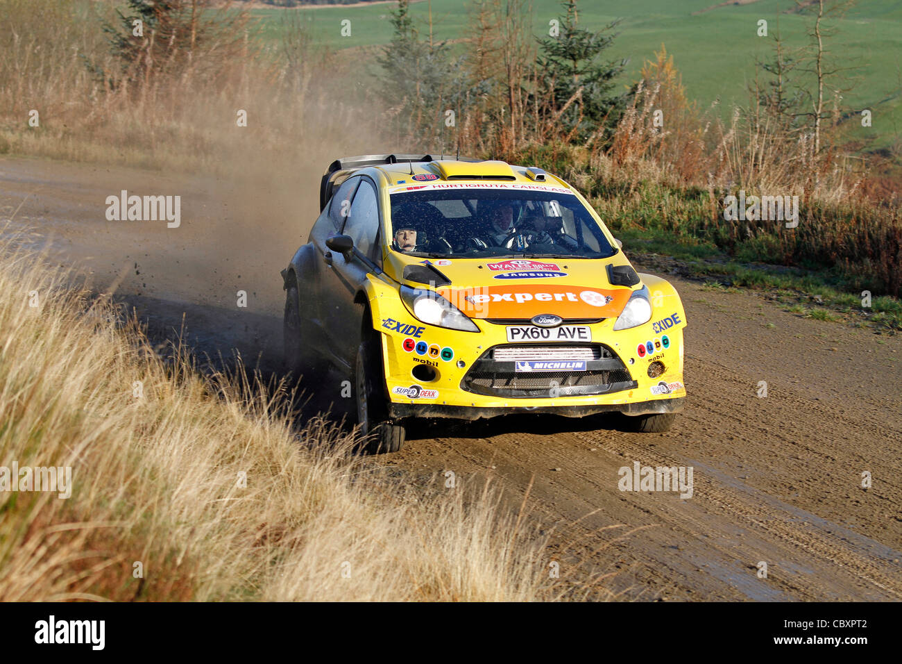 Rally towards hi-res stock photography and images - Alamy