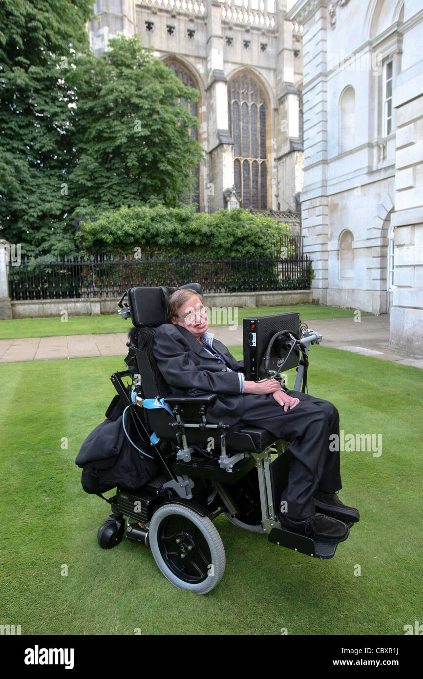 Stephen hawking hi-res stock photography and images - Alamy