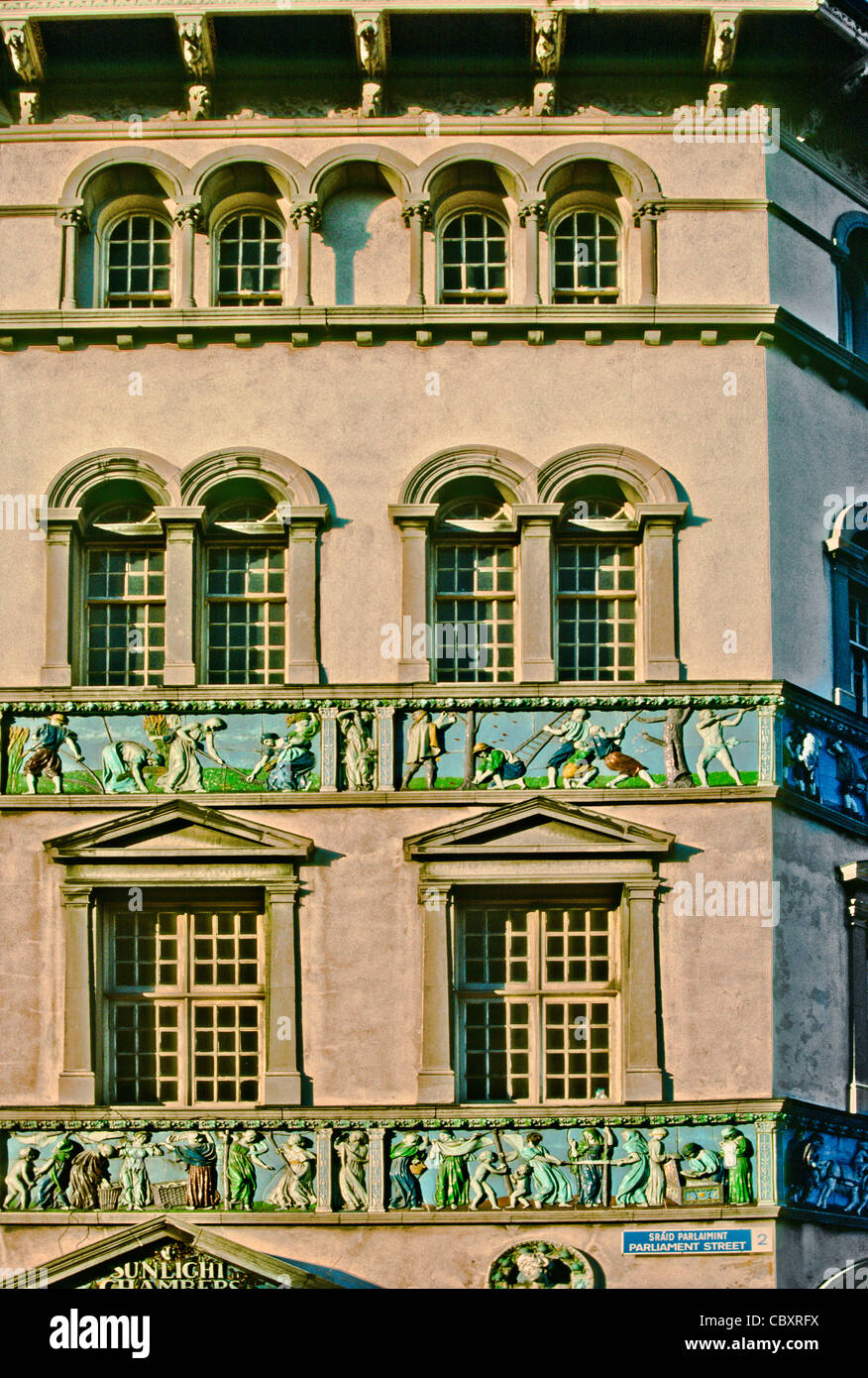 Romantic italianate architecture hi-res stock photography and images ...