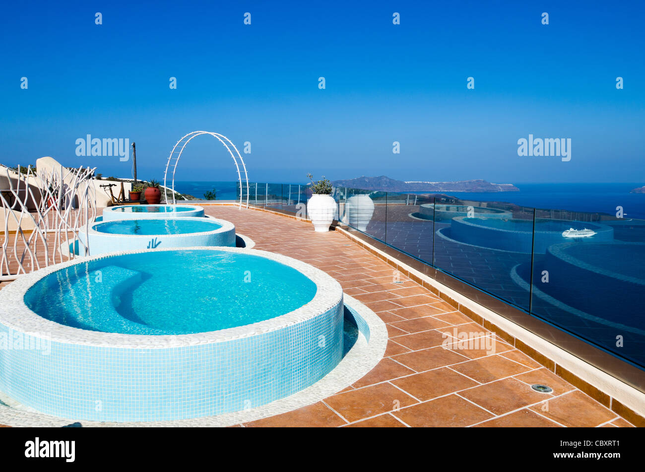 Sky pools hi-res stock photography and images - Alamy