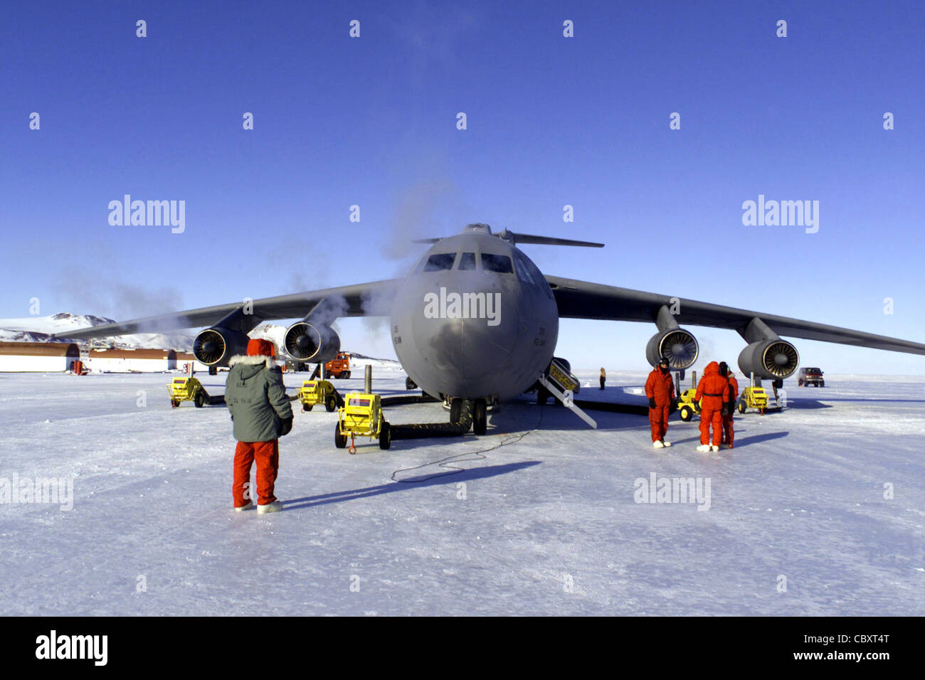 During operation deep freeze 2001 deep freeze is hi-res stock photography and images - Alamy