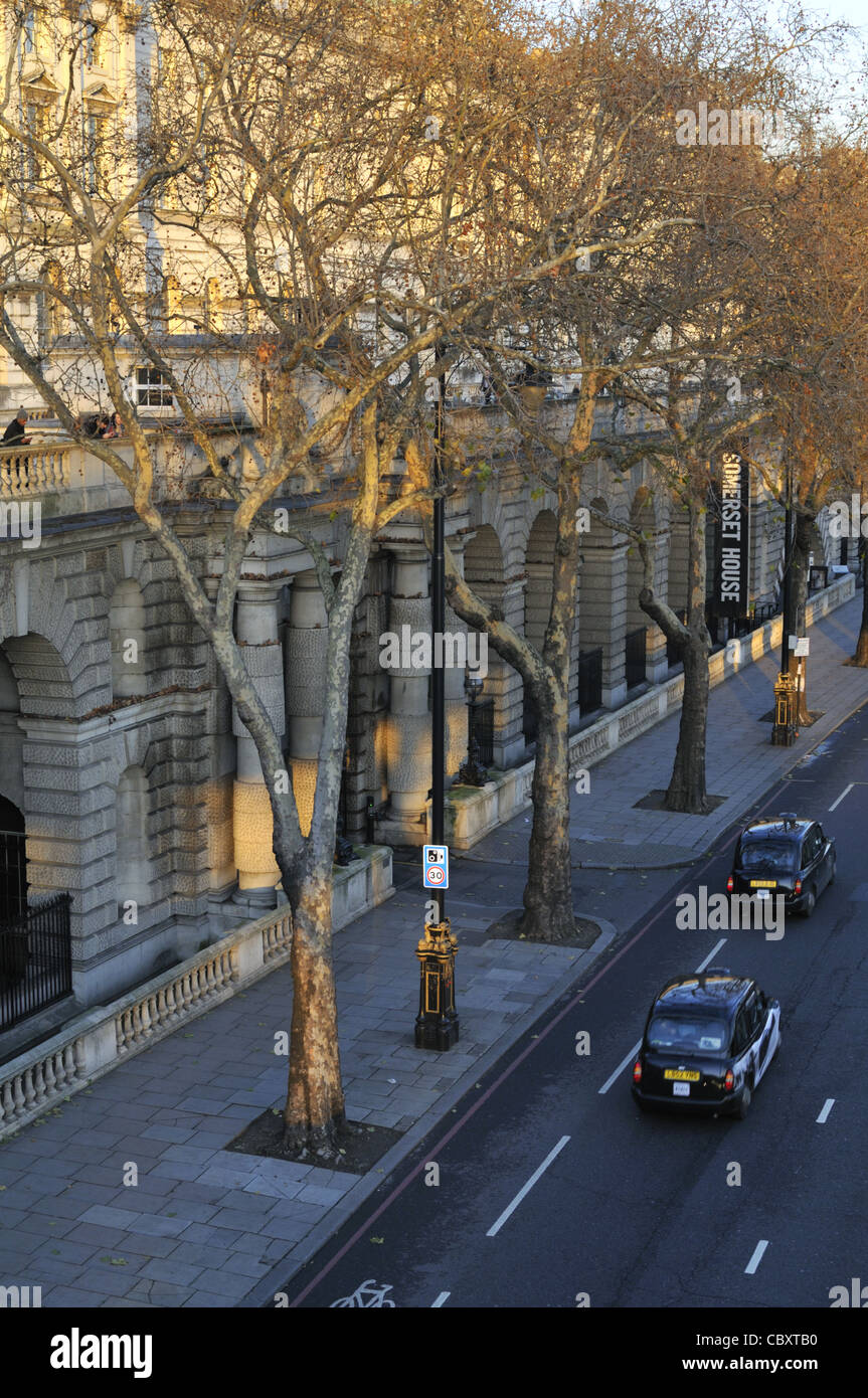 Victoria Embankment, London Stock Photo - Alamy