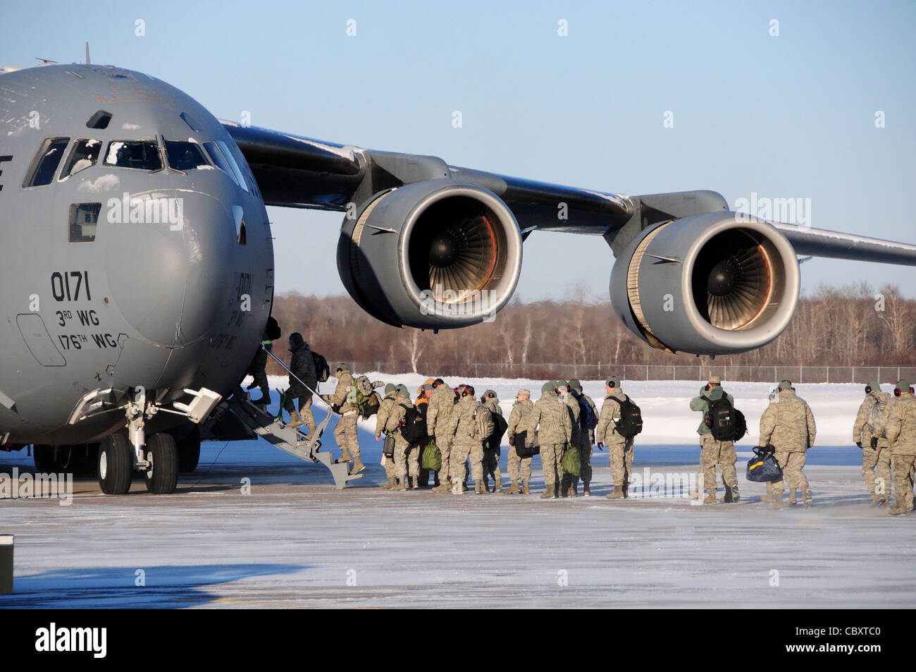 Combat archer exercise hi-res stock photography and images - Alamy