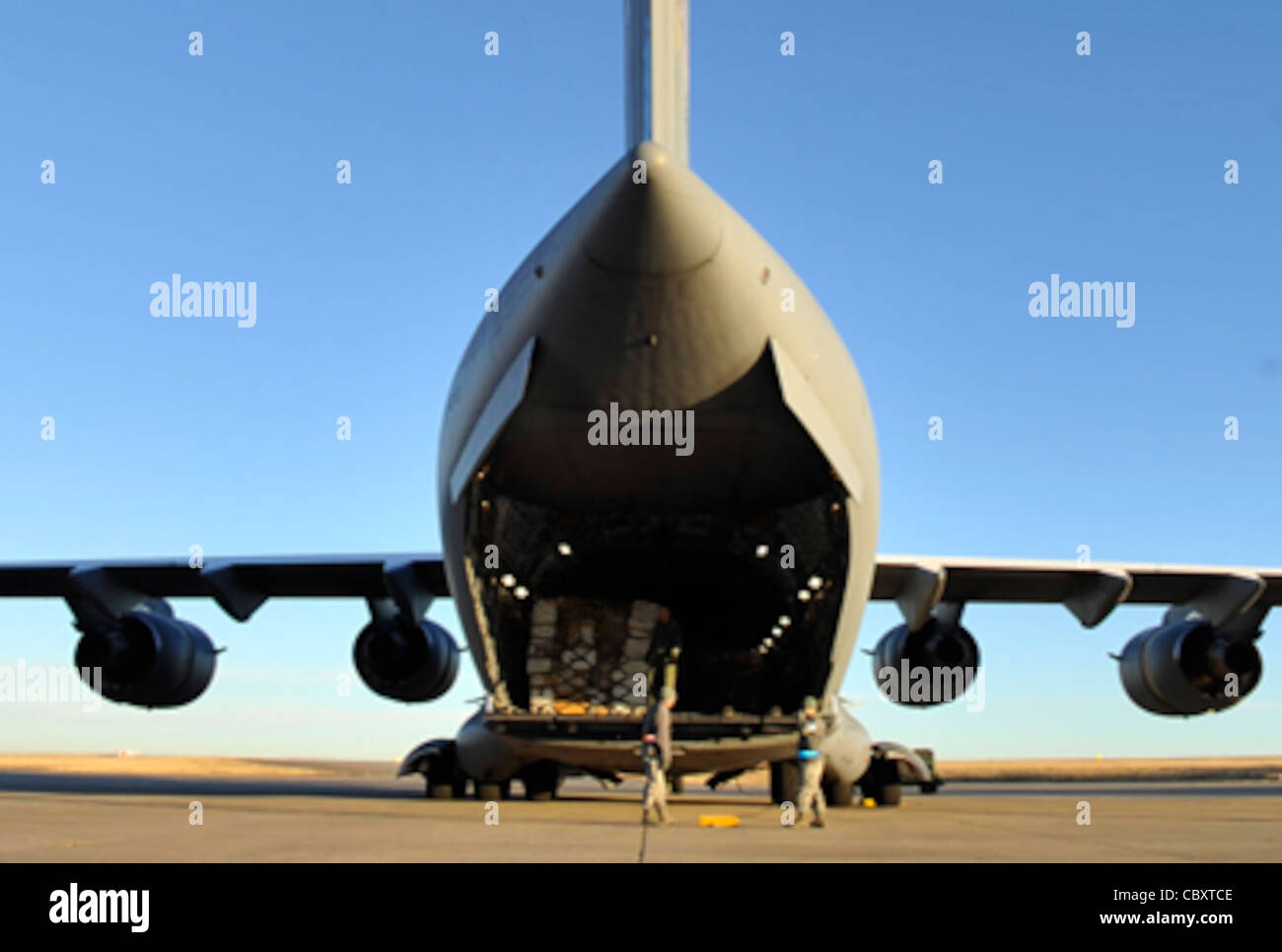 Boeing flightline hi-res stock photography and images - Alamy