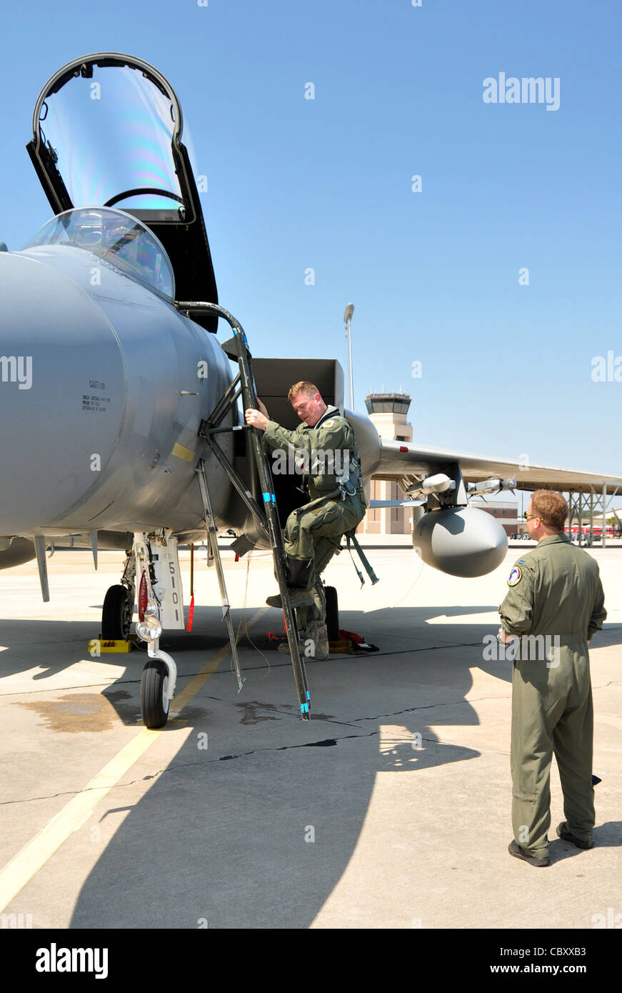 Colonel Robert T Brooks, Commander of the 104th Fighter Wing ...
