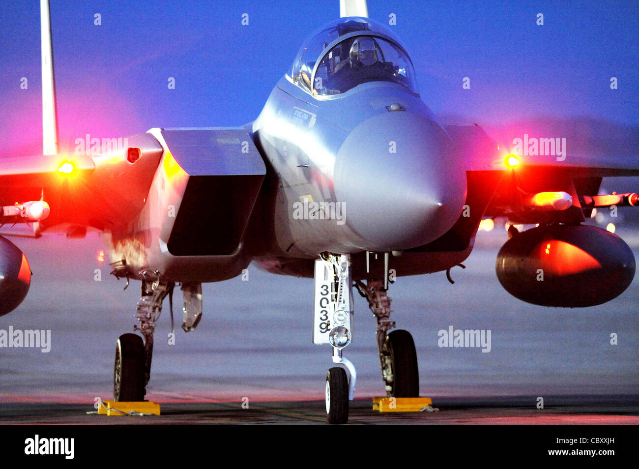 Aircraft chocks hi-res stock photography and images - Alamy