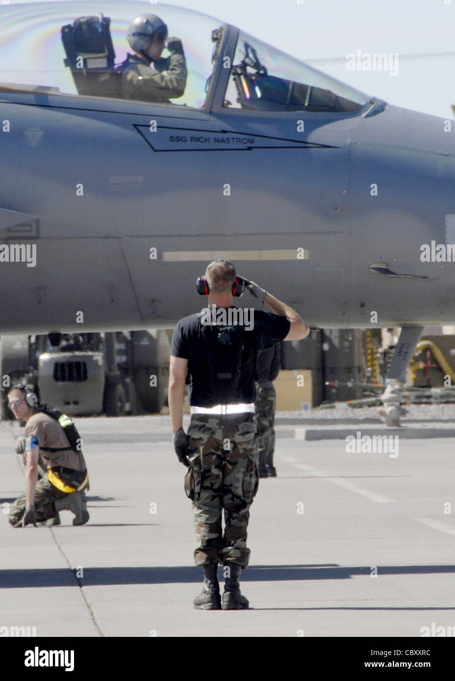 Red flag flightline hi-res stock photography and images - Alamy