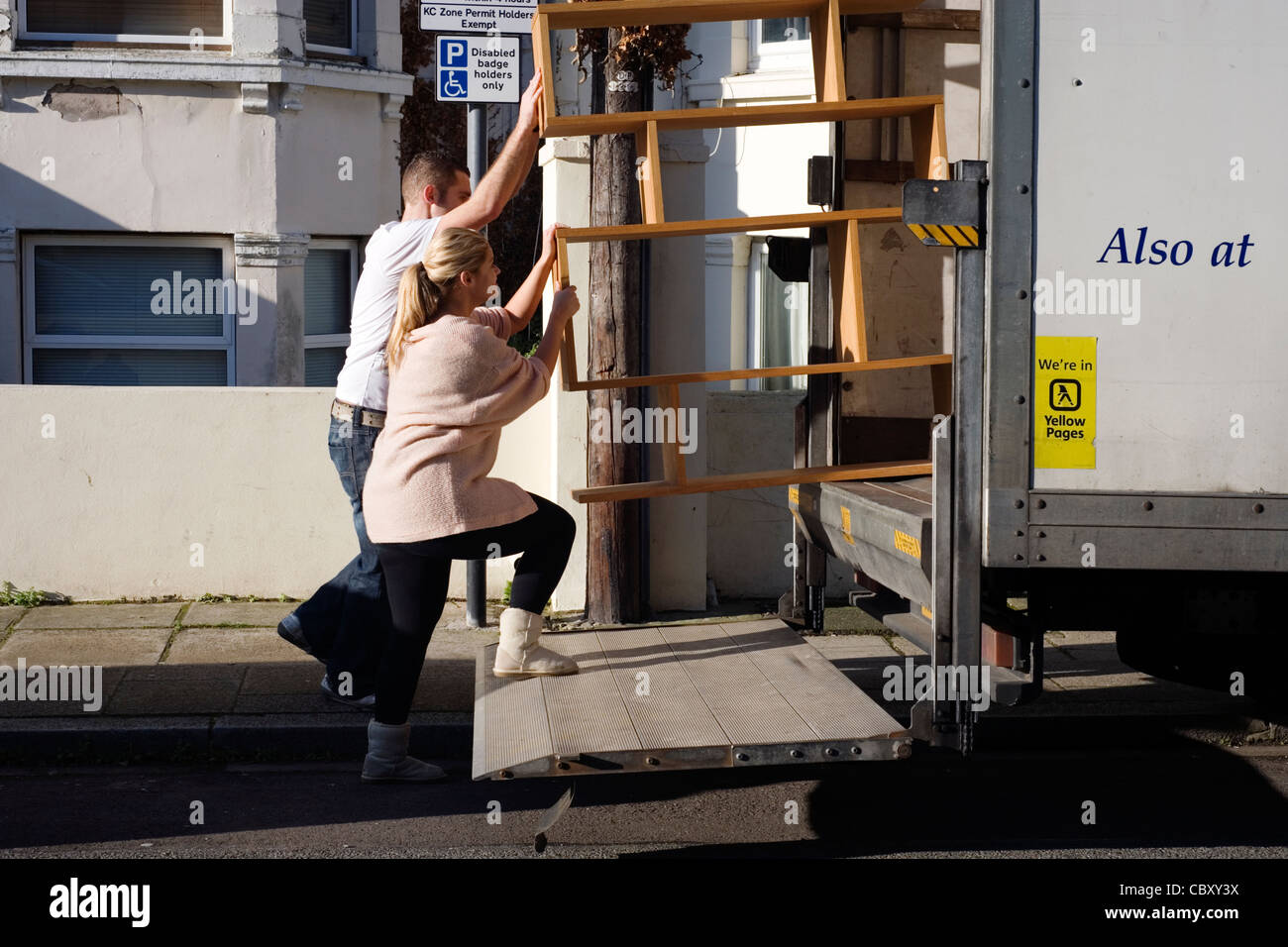 Removal van hi-res stock photography and images - Alamy