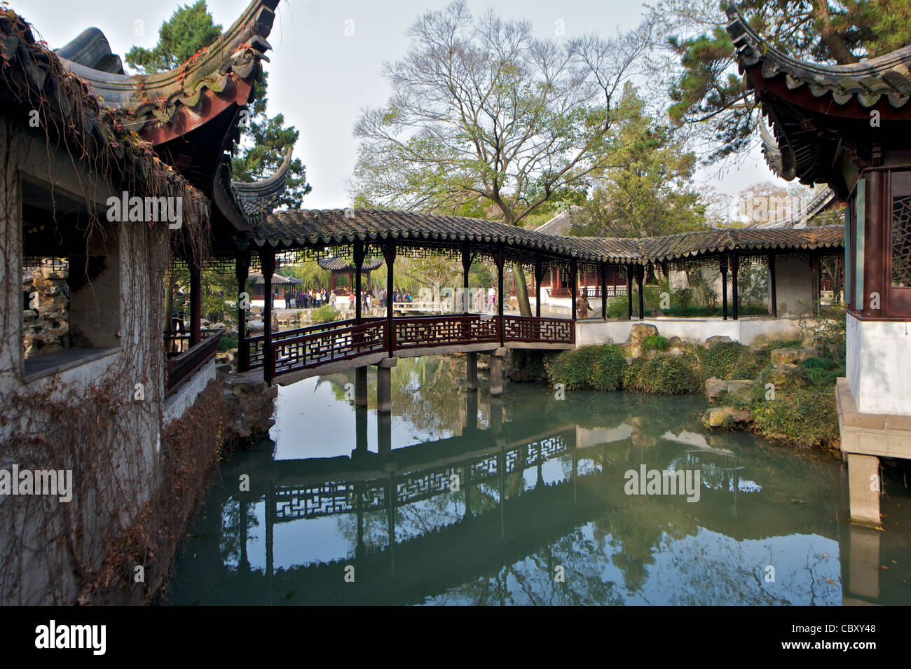 Flying rainbow bridge hi-res stock photography and images - Alamy