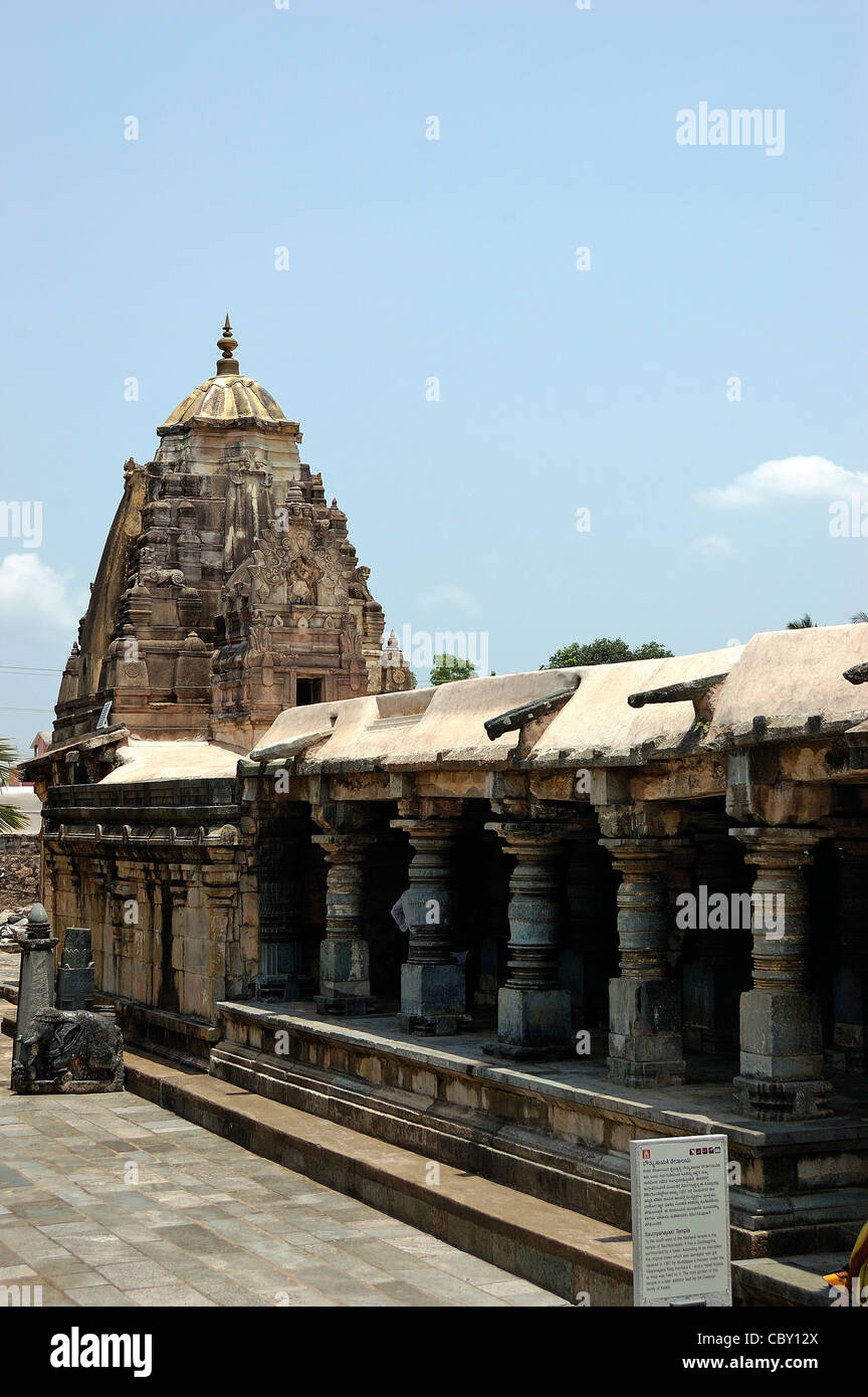 Sculpture belur temple hi-res stock photography and images - Alamy